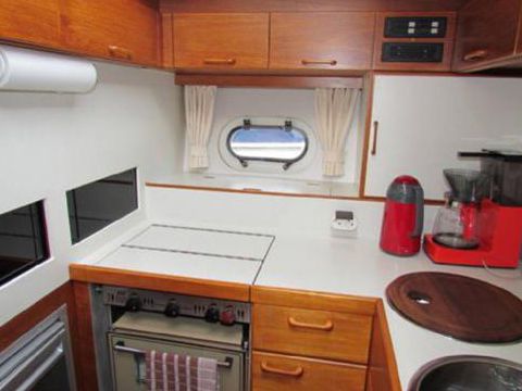 1990 Princess 315 for sale. View price, photos and Buy 1990 Princess ...