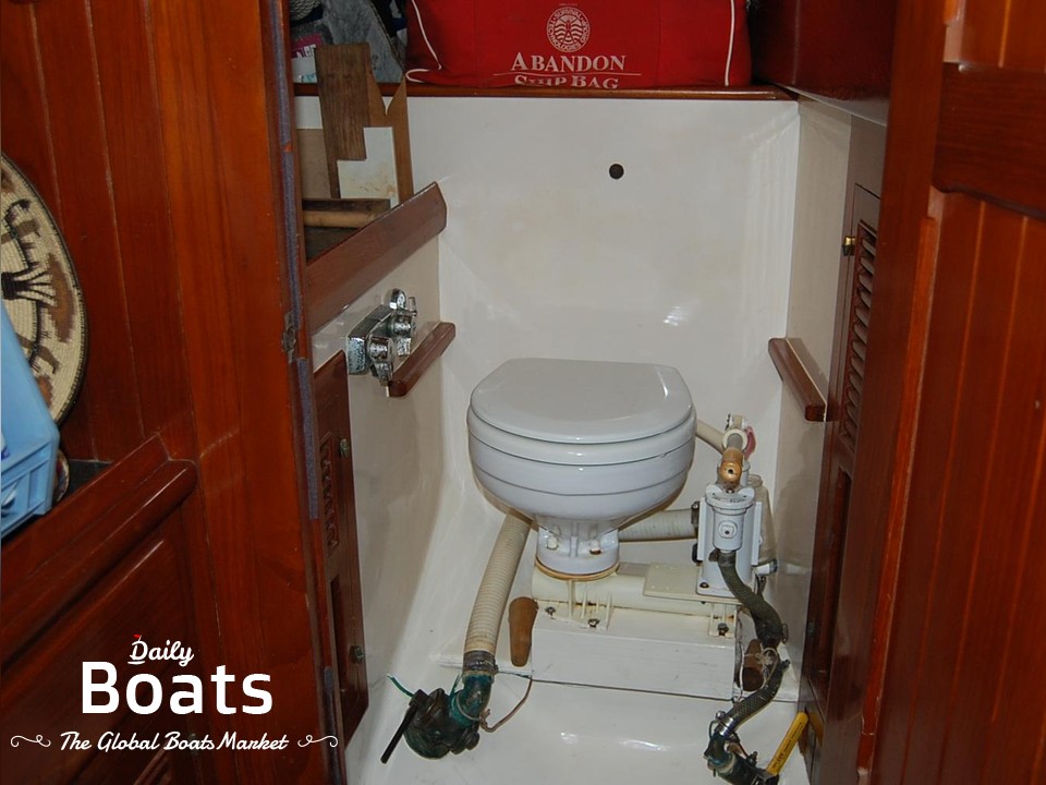 1982 Hardin Voyager 45 for sale. View price, photos and Buy 1982 Hardin ...