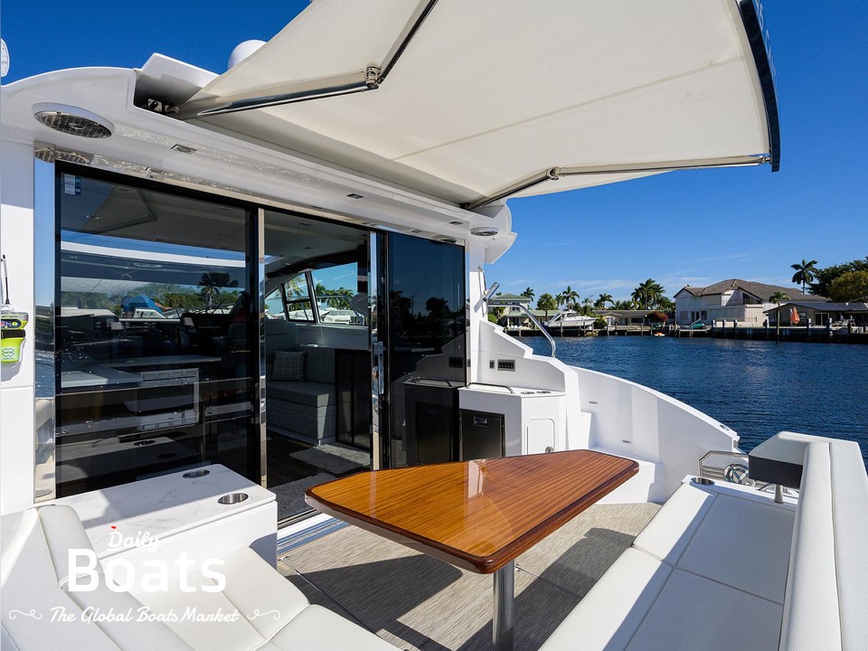 2022 Cruisers Yachts Cantius for sale. View price, photos and Buy 2022 ...