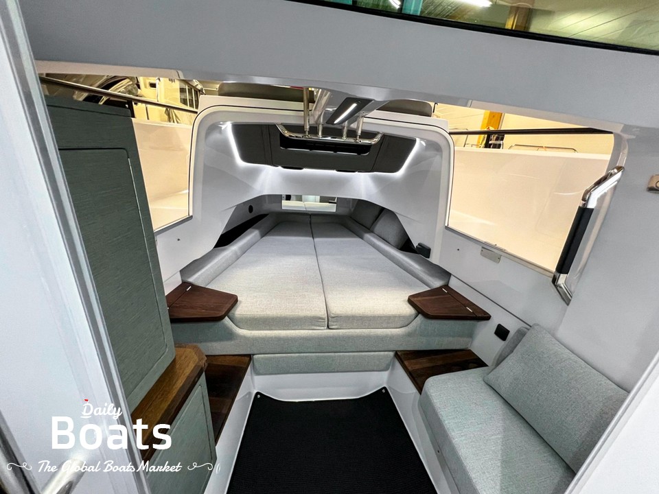 2021 Axopar 37 Xc Cross Cabin for sale. View price, photos and Buy 2021 ...