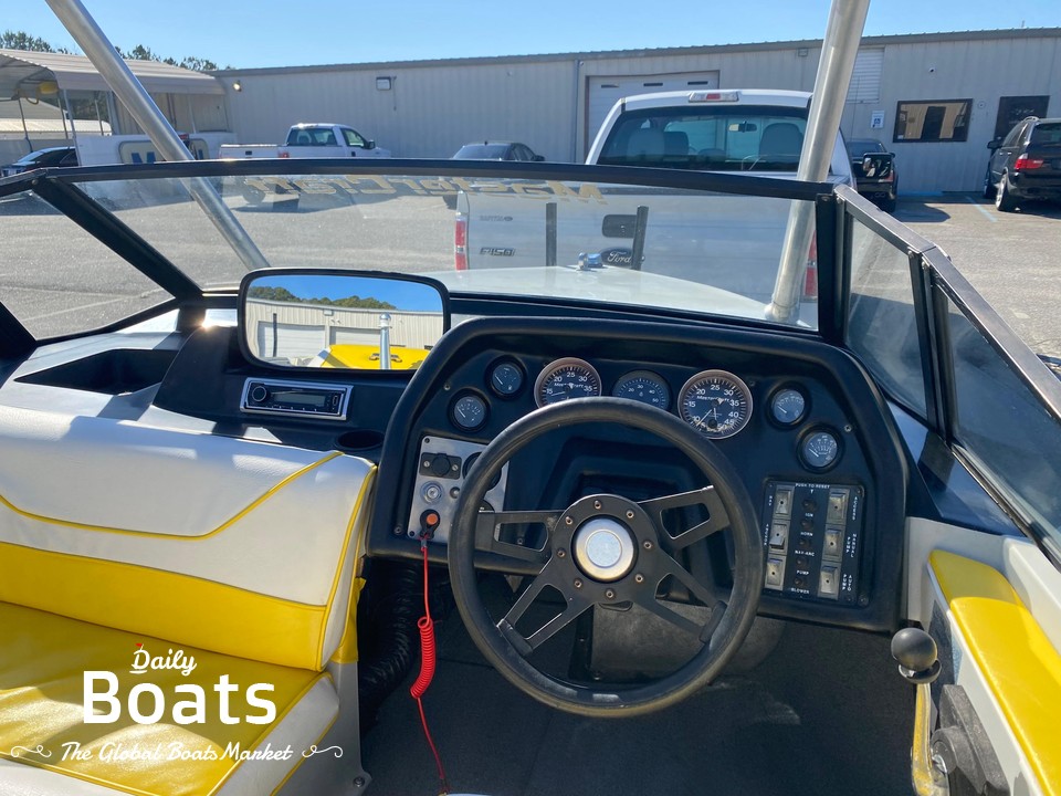 1990 Mastercraft Prostar 190 for sale. View price, photos and Buy 1990 ...