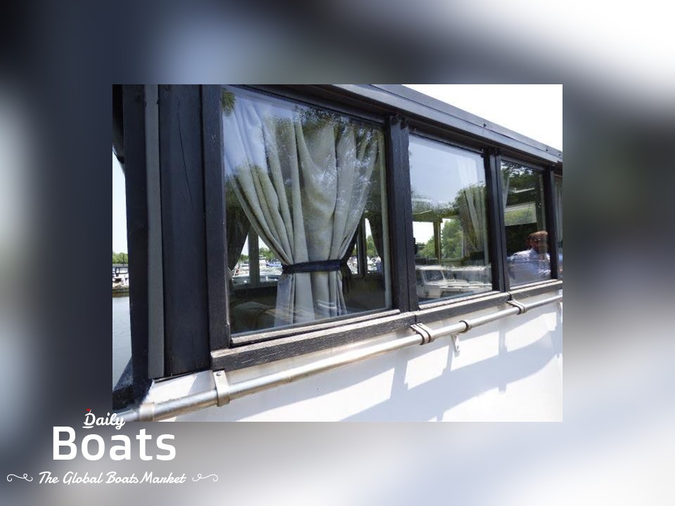 1973 Wide Beam Narrowboat Laurence Brown Of Brecon for sale. View price ...