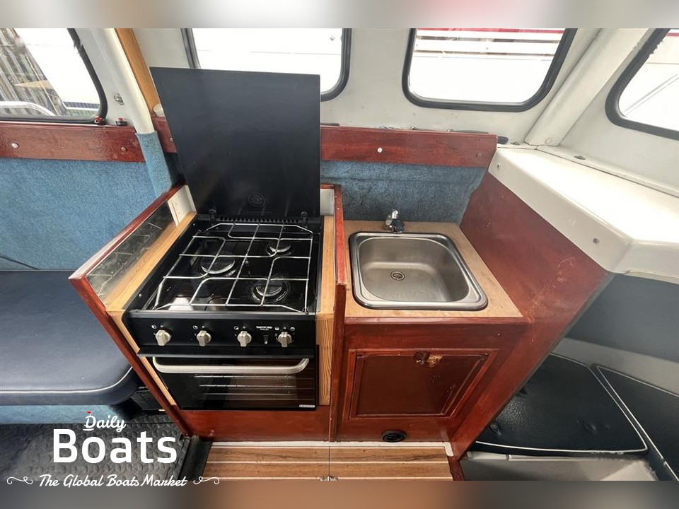 1997 Hardy Motor Boats 24 Fast Fisher for sale. View price, photos and ...