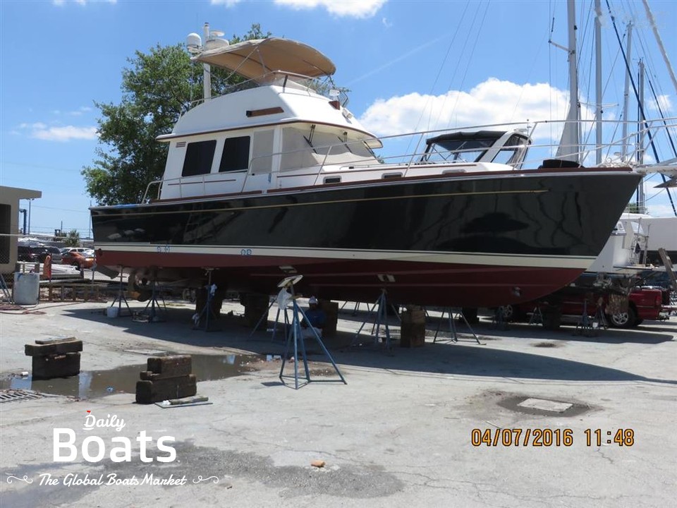 2003 Sabre Yachts 42 Flybridge for sale. View price, photos and Buy ...
