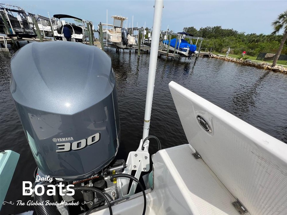 2017 Robalo Boats R246 Cayman for sale. View price, photos and Buy 2017 ...