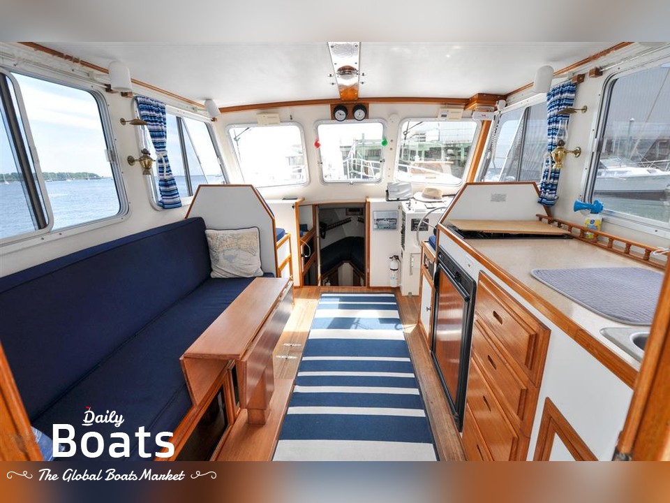 2004 Eastern 31 Casco Bay for sale. View price, photos and Buy 2004 ...