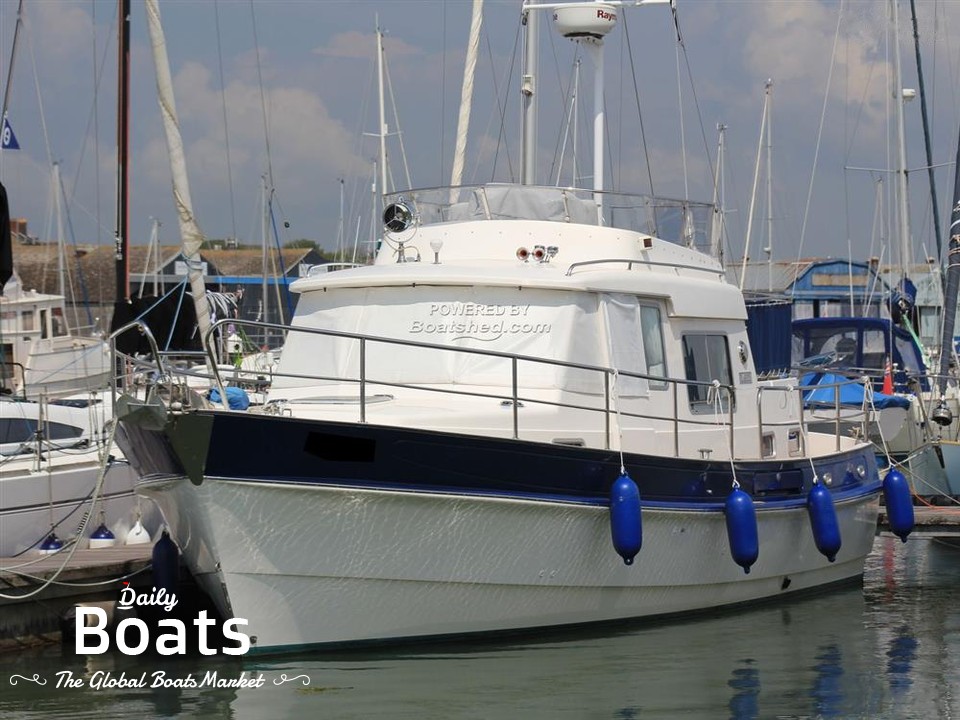 1999 Hardy Motor Boats Commodore 36 for sale. View price, photos and ...