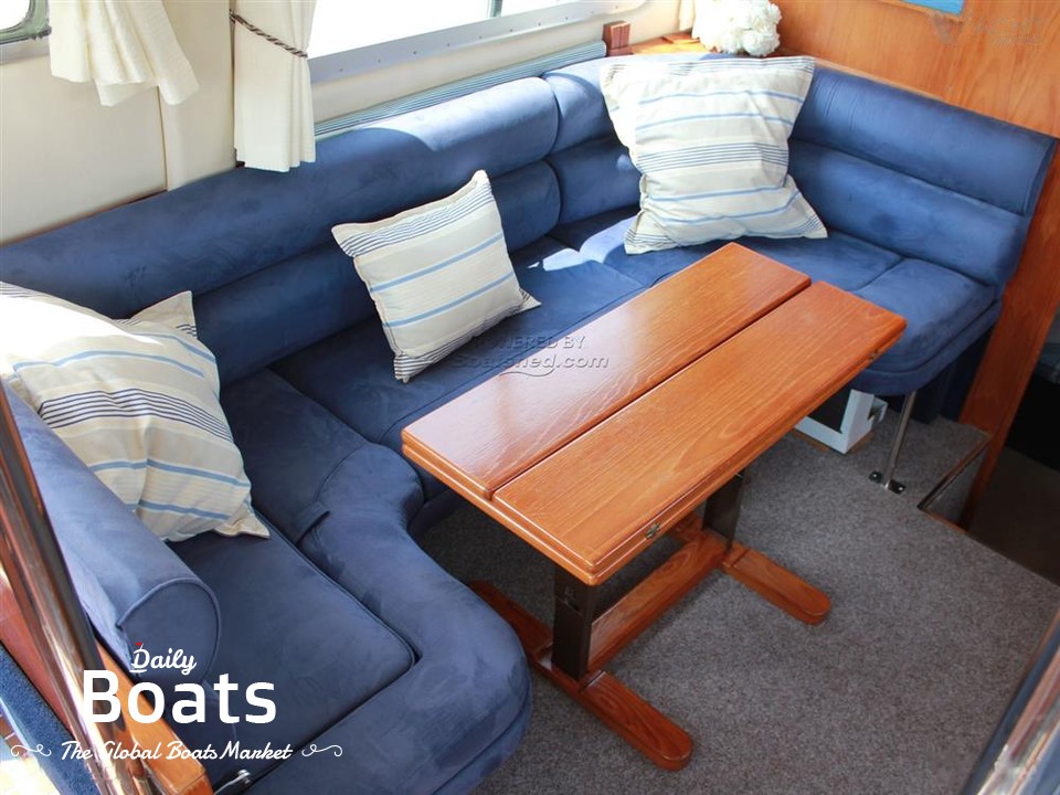 1999 Hardy Motor Boats Commodore 36 for sale. View price, photos and ...