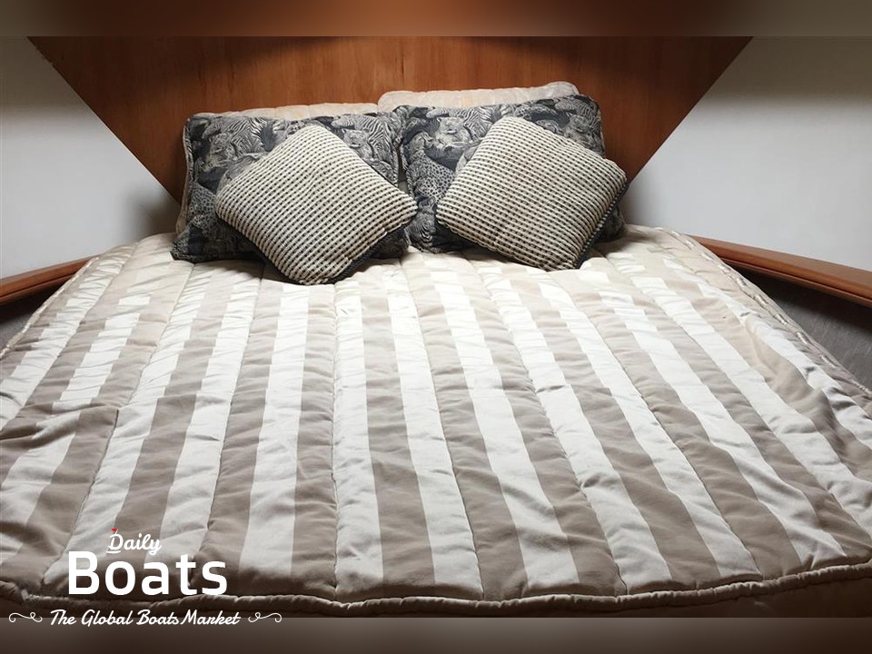 2002 Silverton 430 Motor Yacht for sale. View price, photos and Buy ...