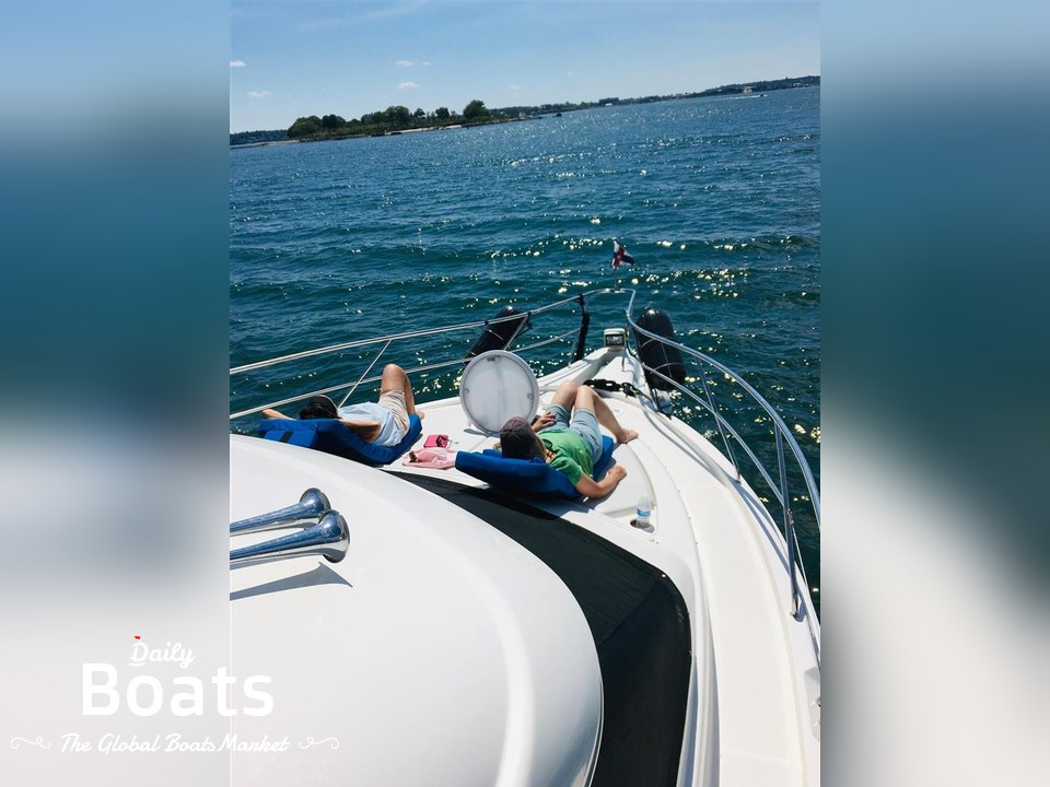 2002 Silverton 430 Motor Yacht for sale. View price, photos and Buy ...