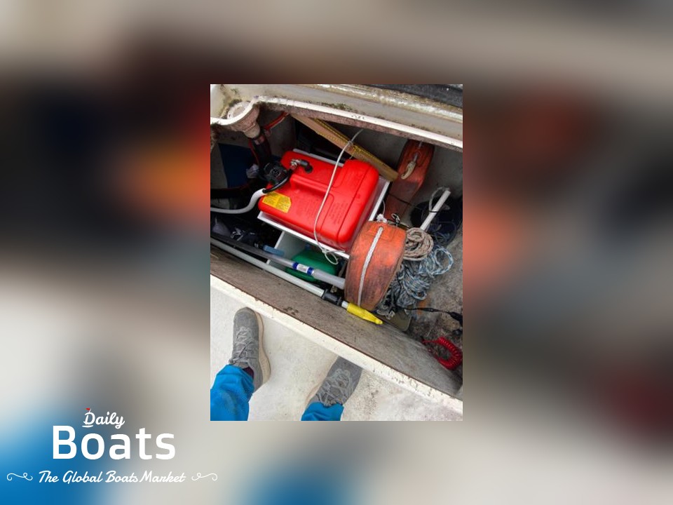 1980 Hunter Liberty 22 for sale. View price, photos and Buy 1980 Hunter ...