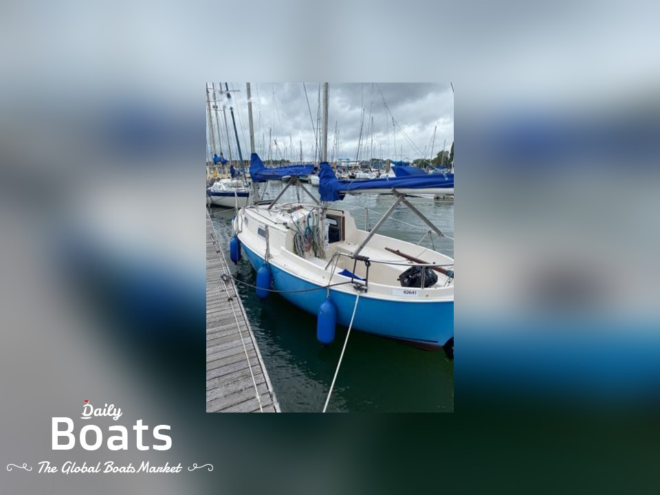 1980 Hunter Liberty 22 for sale. View price, photos and Buy 1980 Hunter ...