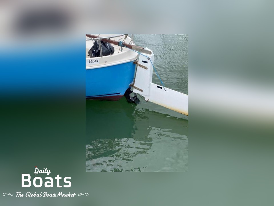 1980 Hunter Liberty 22 for sale. View price, photos and Buy 1980 Hunter ...