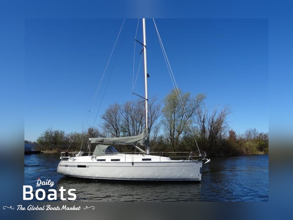 2011 Bavaria Yachts 32 Cruiser for sale. View price, photos and Buy ...