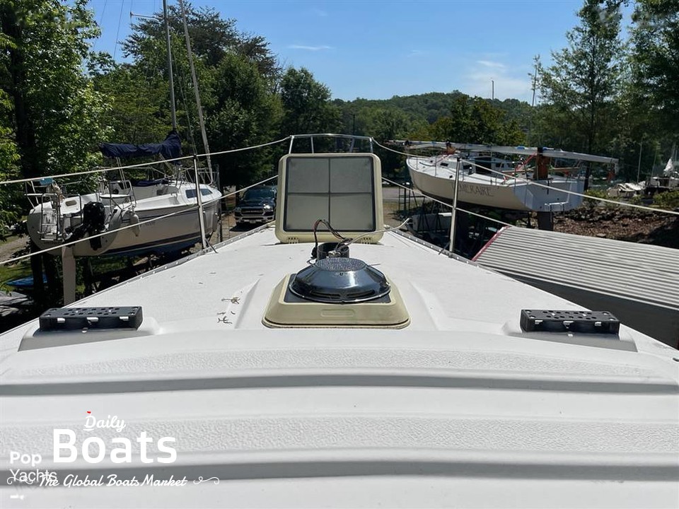 1986 Hunter Legend 28.5 for sale. View price, photos and Buy 1986 ...