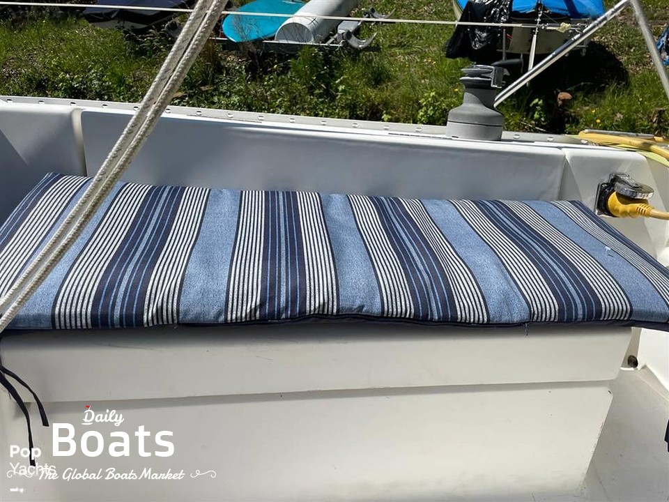 1986 Hunter Legend 28.5 for sale. View price, photos and Buy 1986 ...