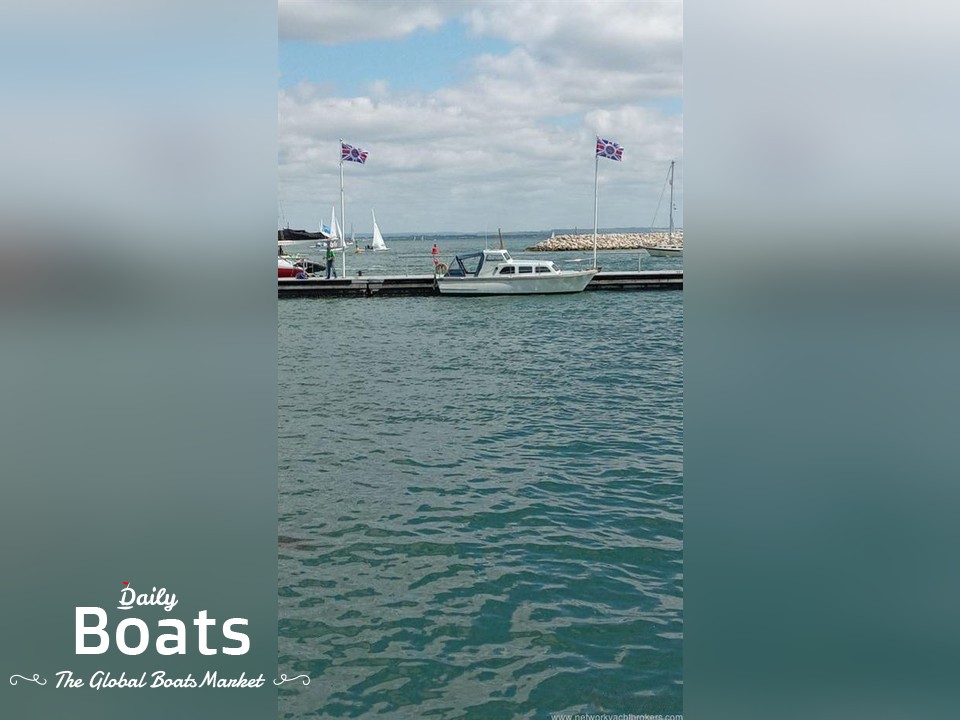 1987 Stormalong Launch 26 for sale. View price, photos and Buy 1987 ...