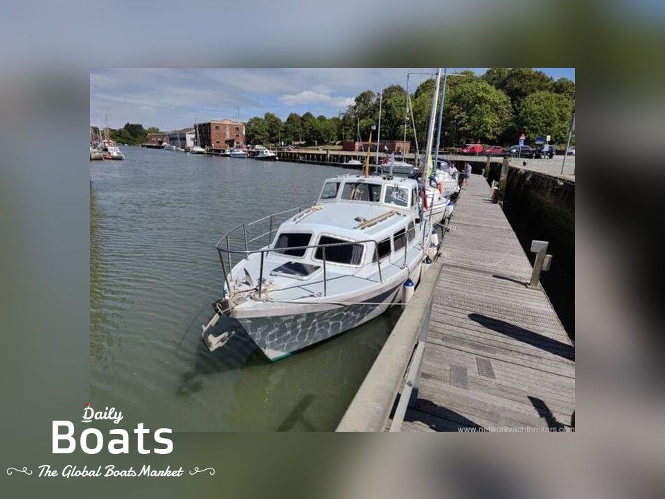 1987 Stormalong Launch 26 for sale. View price, photos and Buy 1987 ...