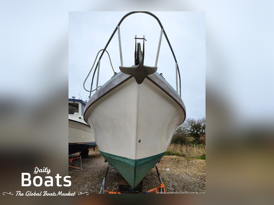 1987 Stormalong Launch 26 for sale. View price, photos and Buy 1987 ...