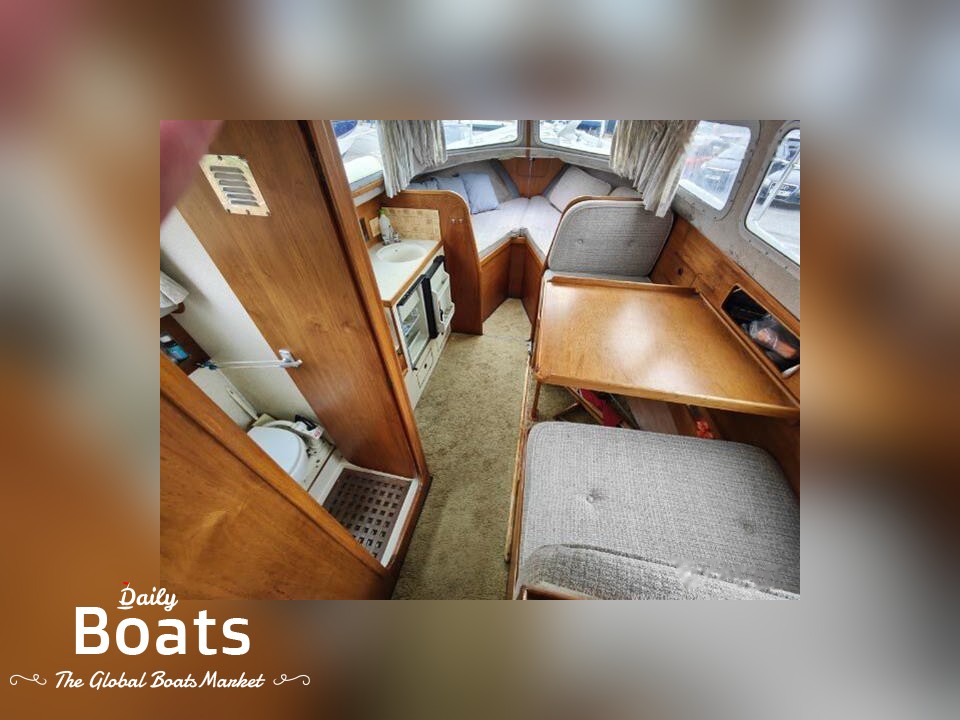 1987 Stormalong Launch 26 for sale. View price, photos and Buy 1987 ...