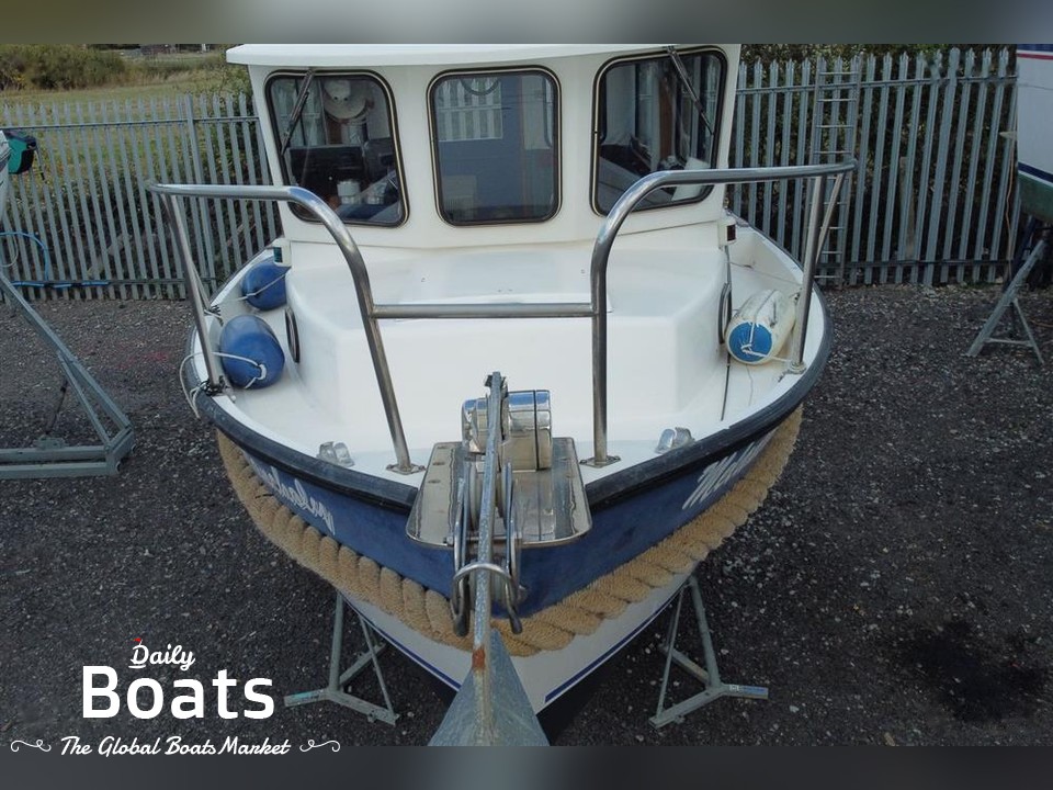 1997 Hardy Motor Boats 24 Fast Fisher for sale. View price, photos and ...