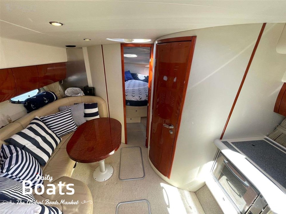 2004 Fairline Targa 34 for sale. View price, photos and Buy 2004 ...
