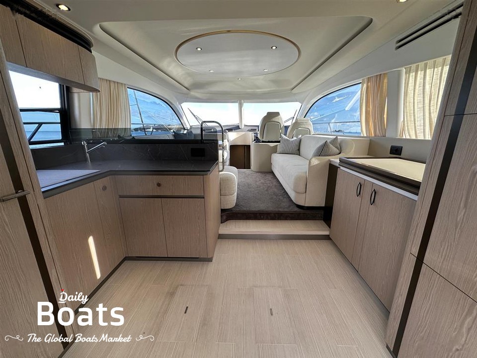 2022 Azimut Yachts 53 for sale. View price, photos and Buy 2022 Azimut ...