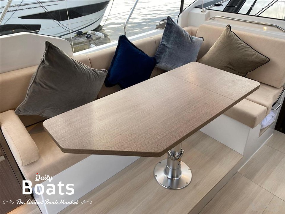 2022 Sealine C335 for sale. View price, photos and Buy 2022 Sealine ...