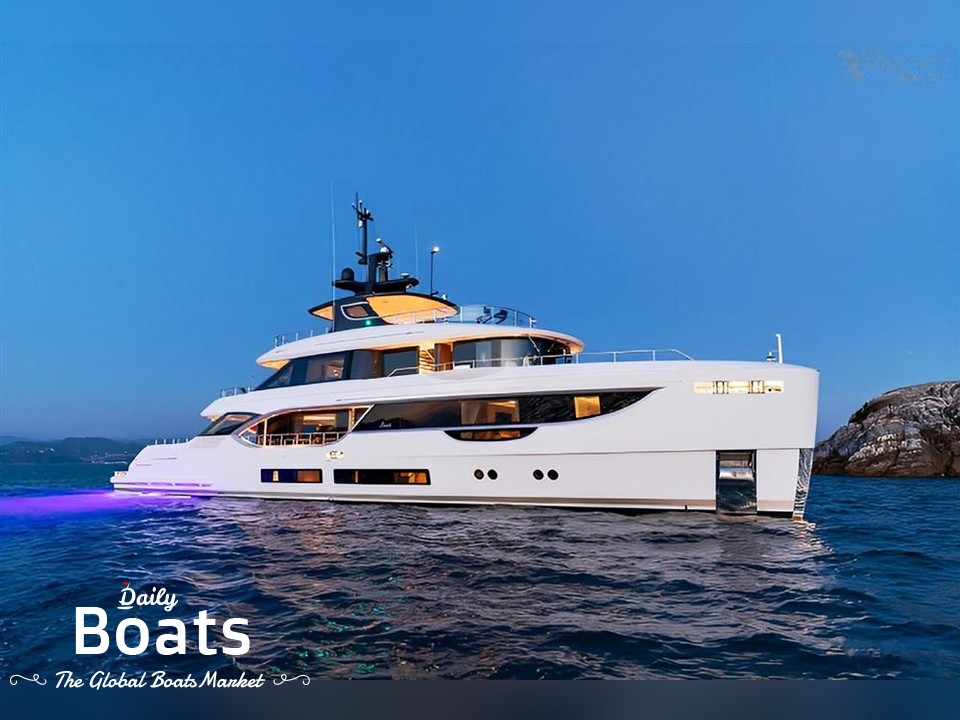 Benetti yachts oasis 34m for sale - Daily Boats
