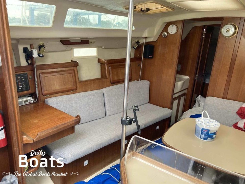 1992 Hunter 33.5 for sale. View price, photos and Buy 1992 Hunter 33.5 ...