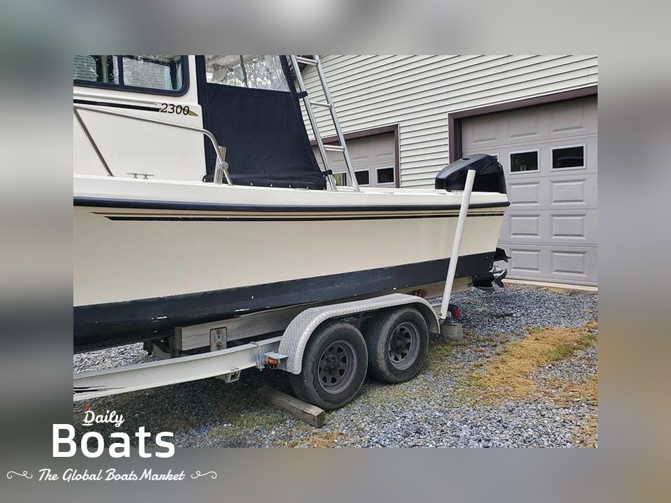 2004 May-Craft 2300 Xl for sale. View price, photos and Buy 2004 May ...