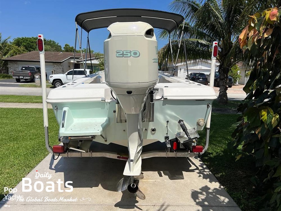 2005 Everglades Boats 223 for sale. View price, photos and Buy 2005 ...