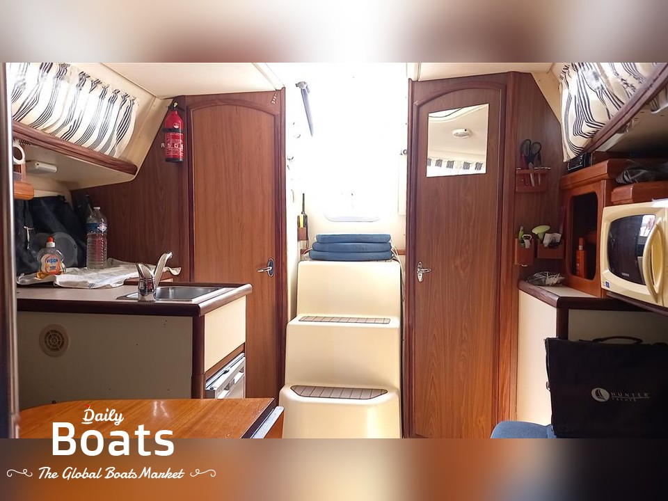 2005 Hunter 27 Legend for sale. View price, photos and Buy 2005 Hunter ...