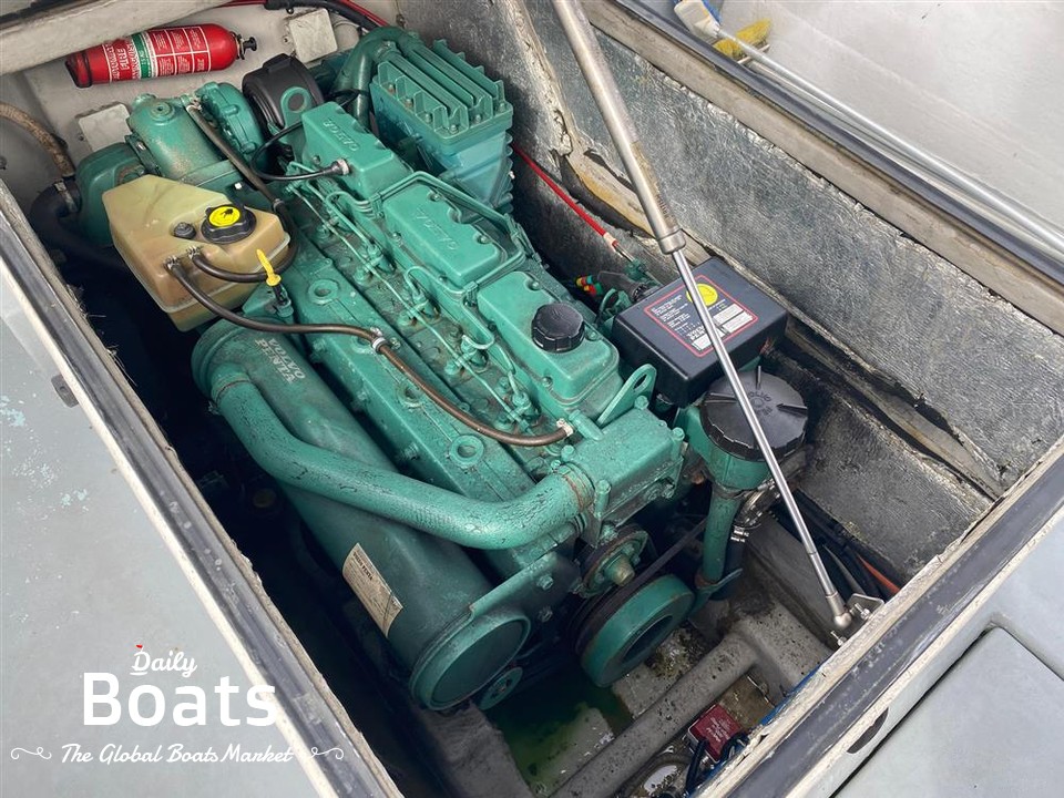 2000 Hardy Motor Boats Fishing 24 for sale. View price, photos and Buy ...