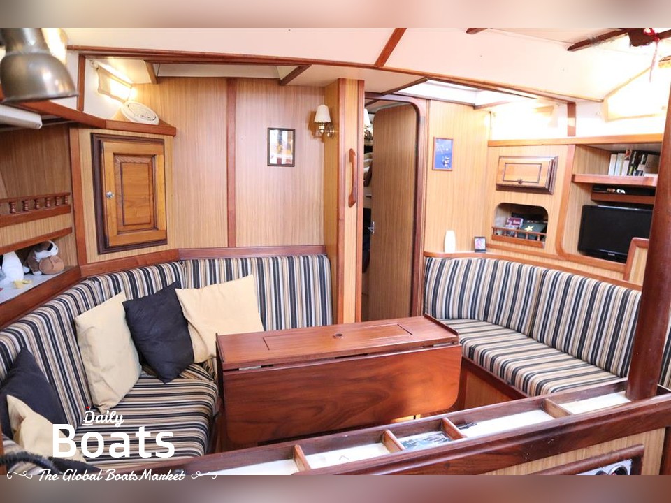 1989 Bruce Roberts Yachts Mauritius 43 for sale. View price, photos and ...