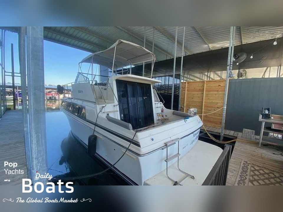 1987 Carver Yachts 320 Mariner for sale. View price, photos and Buy ...