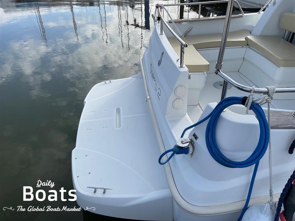 2010 Bénéteau Boats Antares 800 à vendre. Voir le prix, les photos et ...