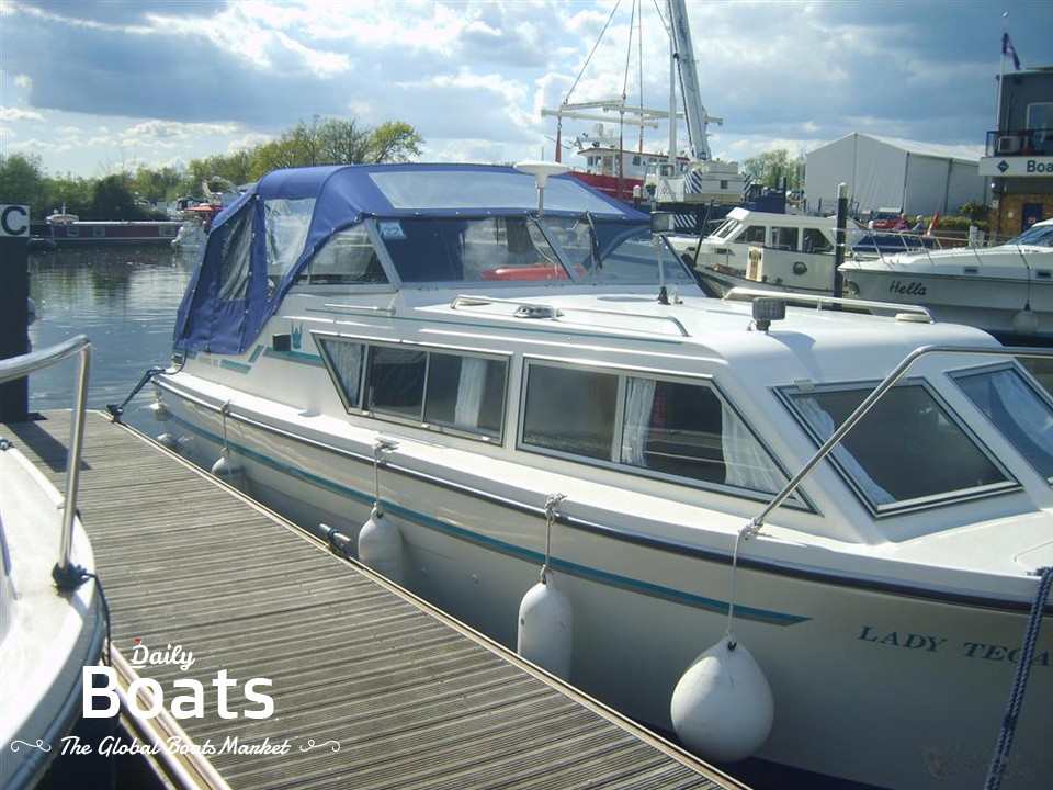 1996 Viking 26 Wide Beam for sale. View price, photos and Buy 1996 ...