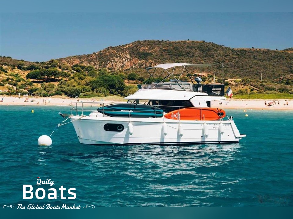 2017 Bénéteau Boats Swift Trawler 30 for sale. View price, photos and ...