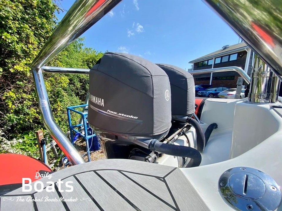 2004 Protector 850 Hard Top Cabin Rib te koop. Bekijk prijs, foto's en ...