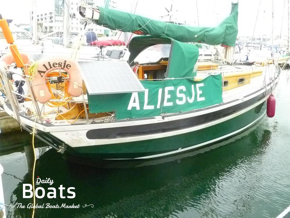 1995 Cornish Crabbers Pilot Cutter 30 for sale. View price, photos and ...