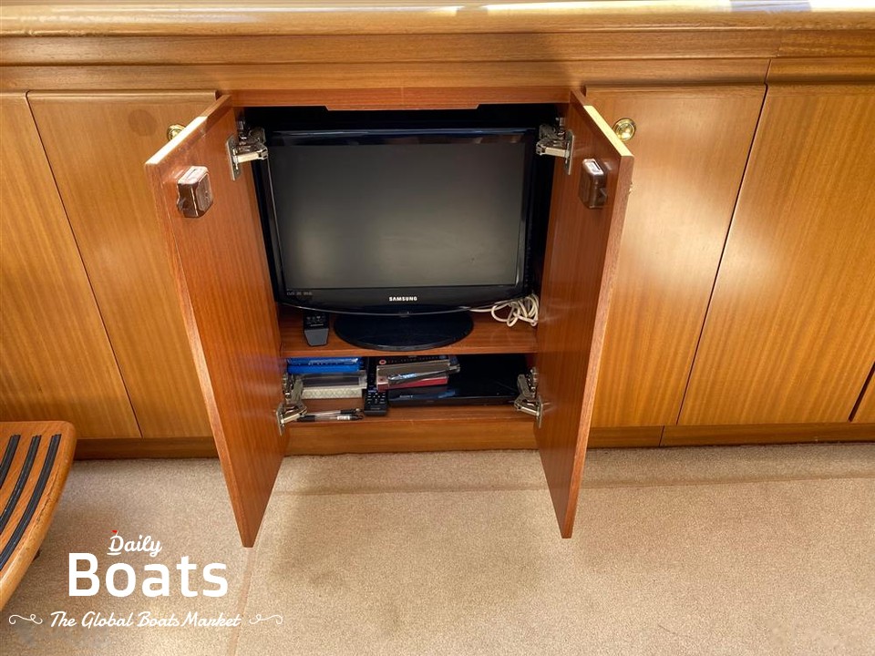 2003 Broom Boats 42 for sale. View price, photos and Buy 2003 Broom ...
