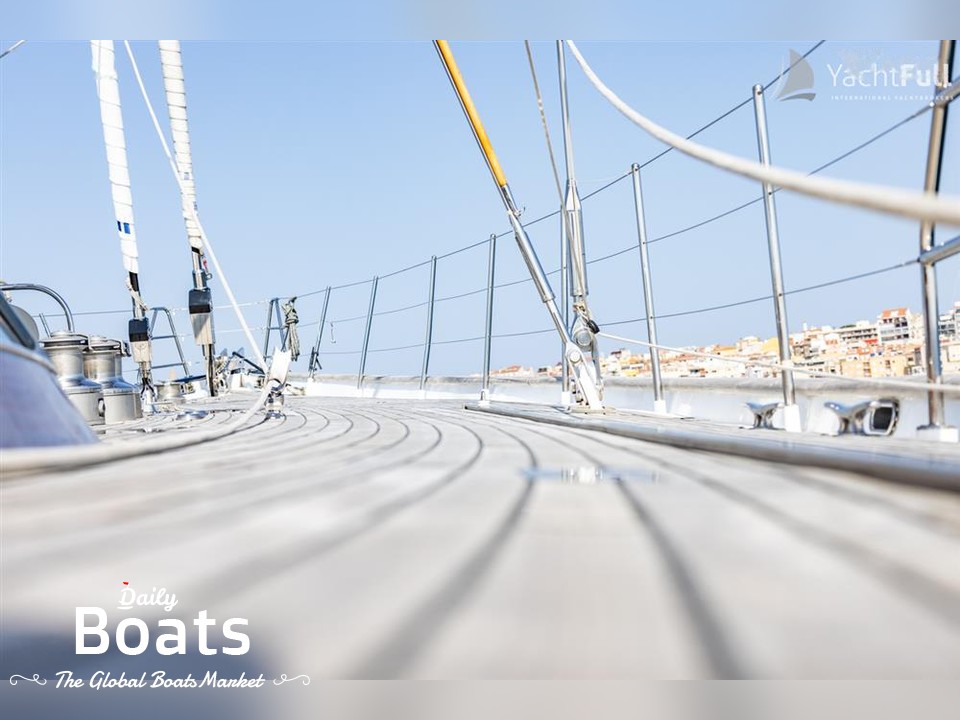 1989 German Frers 105 for sale. View price, photos and Buy 1989 German ...