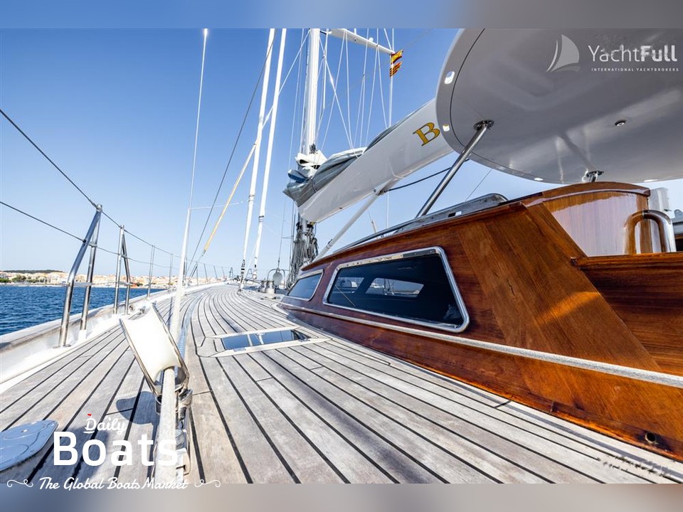 1989 German Frers 105 for sale. View price, photos and Buy 1989 German ...