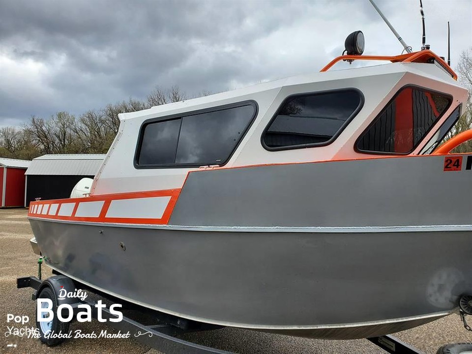 1992 Magnum Marine 22 Custom Pilothouse for sale. View price, photos ...