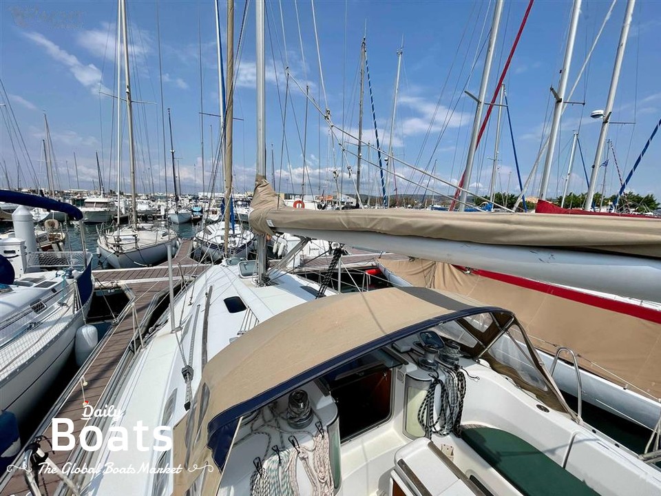 1998 Beneteau Boats Oceanis 351 for sale. View price, photos and Buy ...