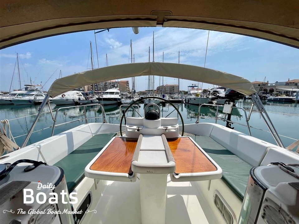 1998 Beneteau Boats Oceanis 351 for sale. View price, photos and Buy ...