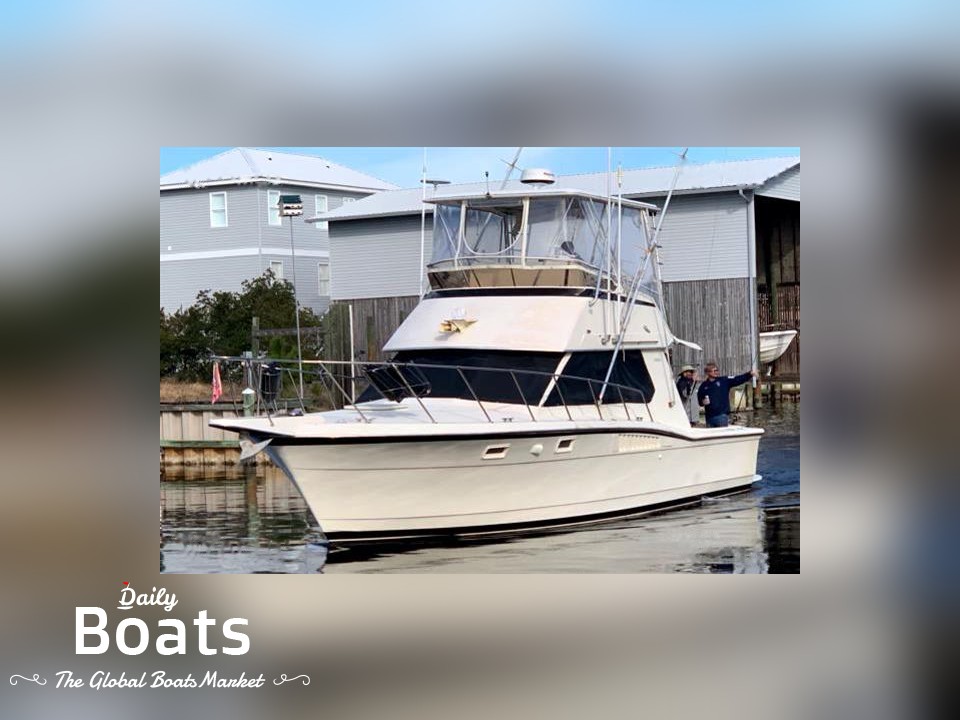 Hatteras Yachts 36 convertible for sale - Daily Boats