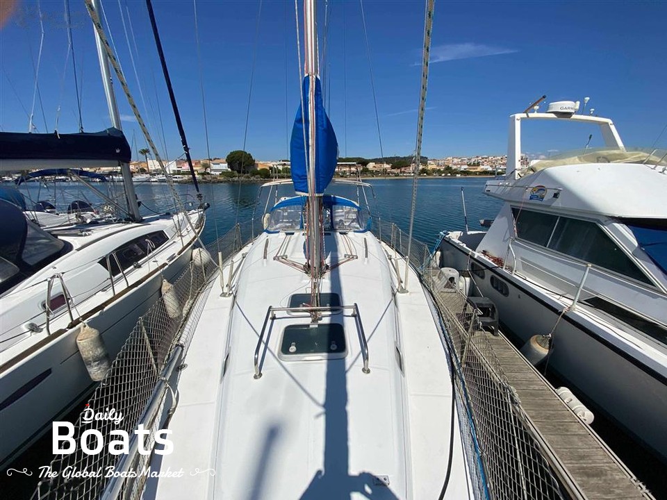 2000 Bénéteau Boats Oceanis 361 for sale. View price, photos and Buy ...