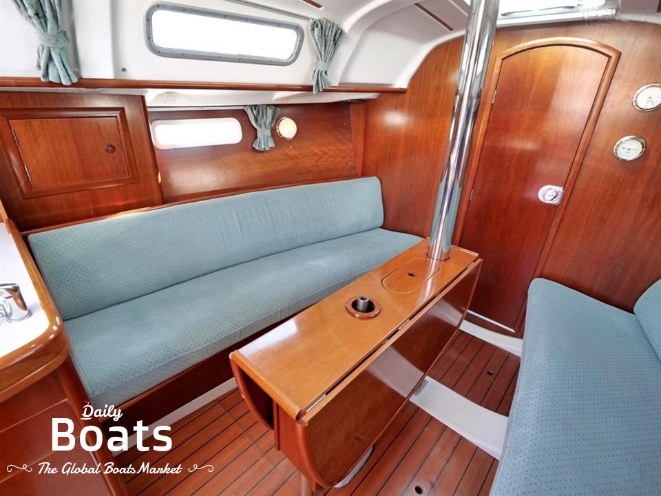 1999 Bénéteau Boats Oceanis 311 for sale. View price, photos and Buy ...